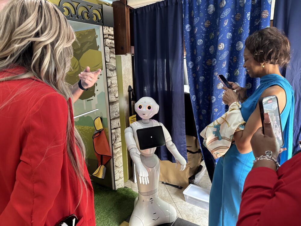 Collab-Lab Reimagined: Mobile STEAM Classroom Re-Launches in Greater ...